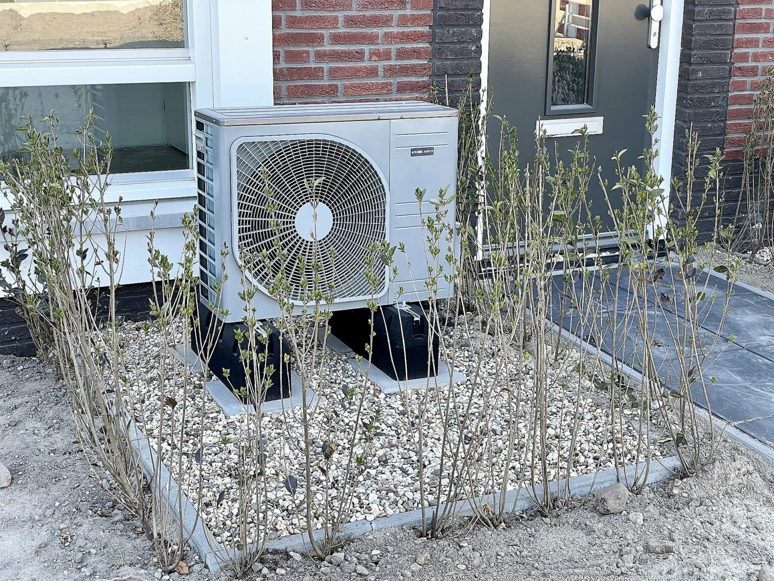 Montaj pompă de căldură aer-apă monobloc/split › sibotherm